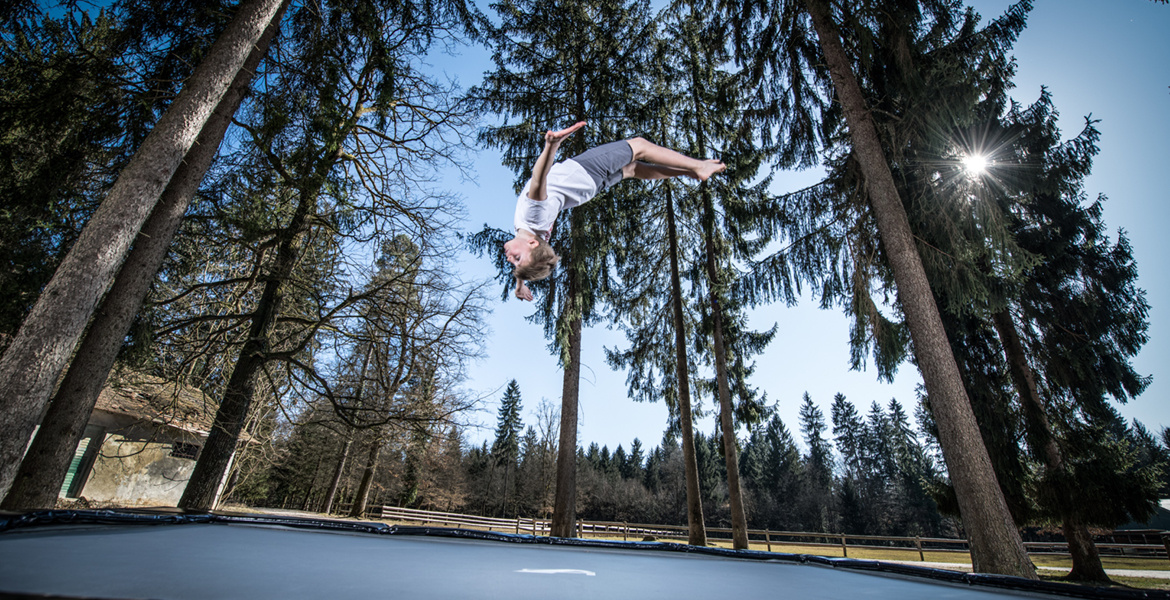 The best jumping mat for your trampoline